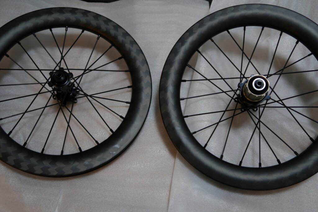 【DAHONのカスタム】K3 plusに16インチカーボンホイールを実装する！ | Groove in Life